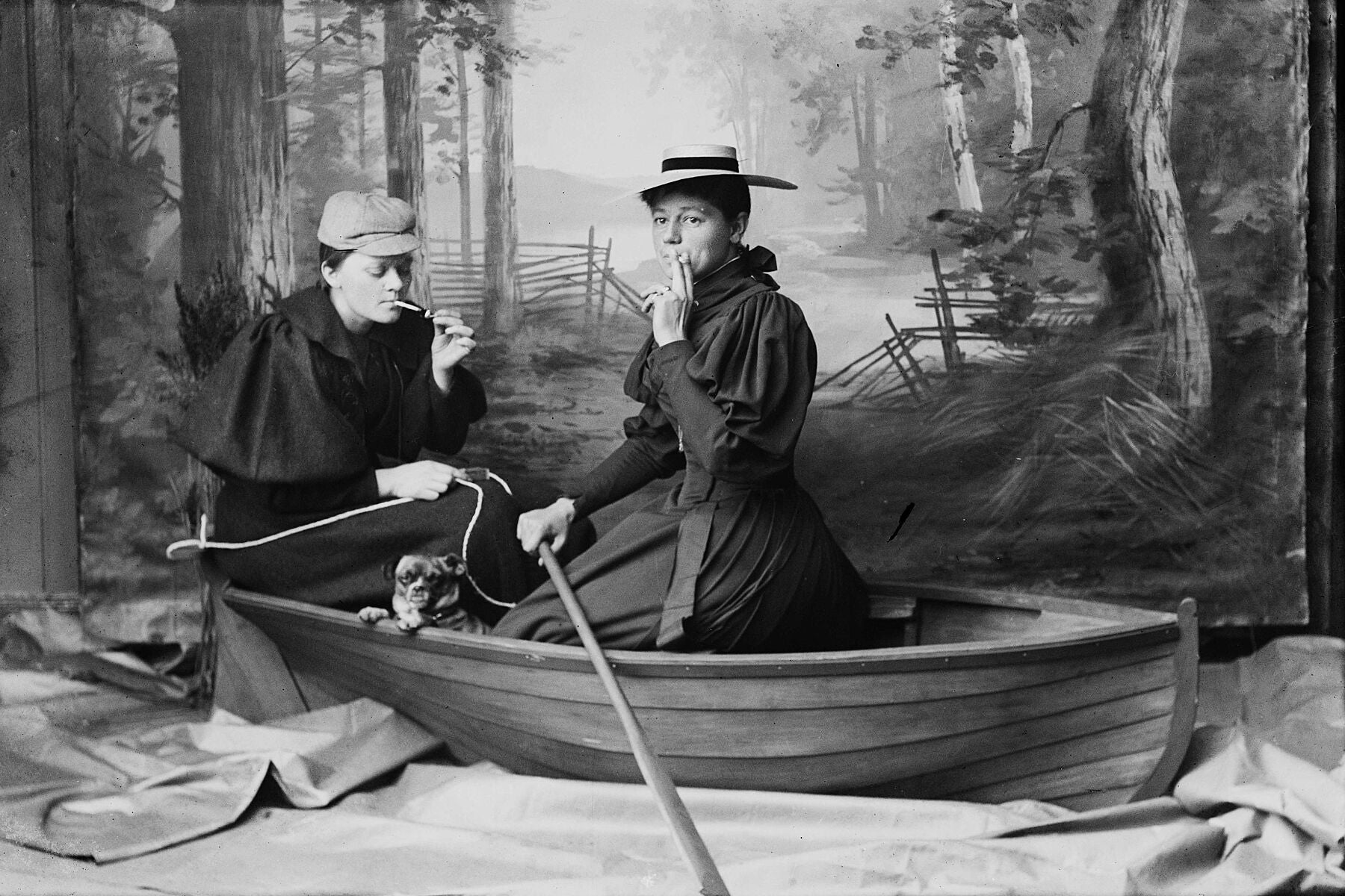 Bolette Berg and Marie Høeg on a Rowing Boar ca. 1895-1903 – Flashback Shop